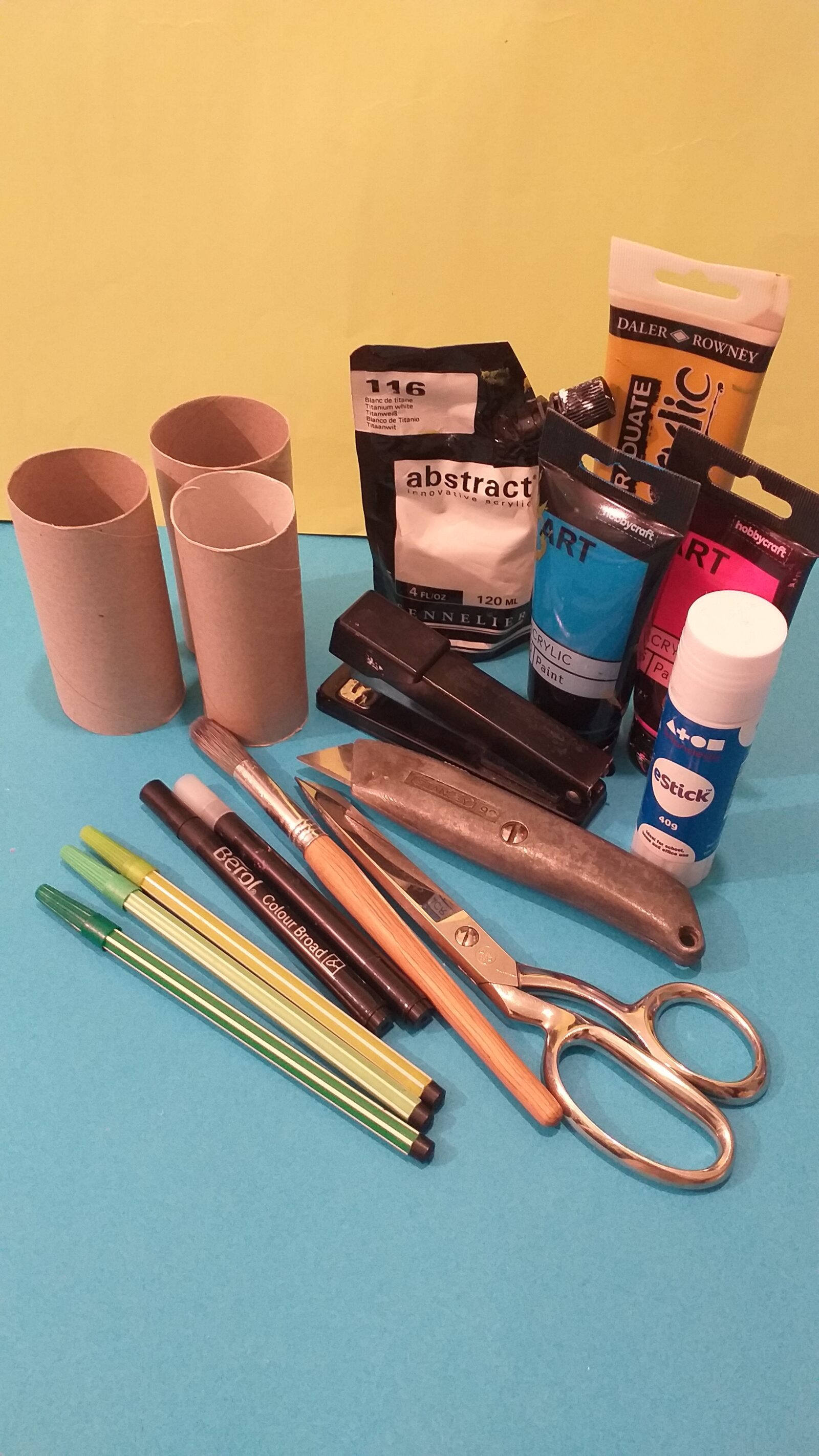 EASY INNER TUBE FROGS! | CrazeeKidsArt.com