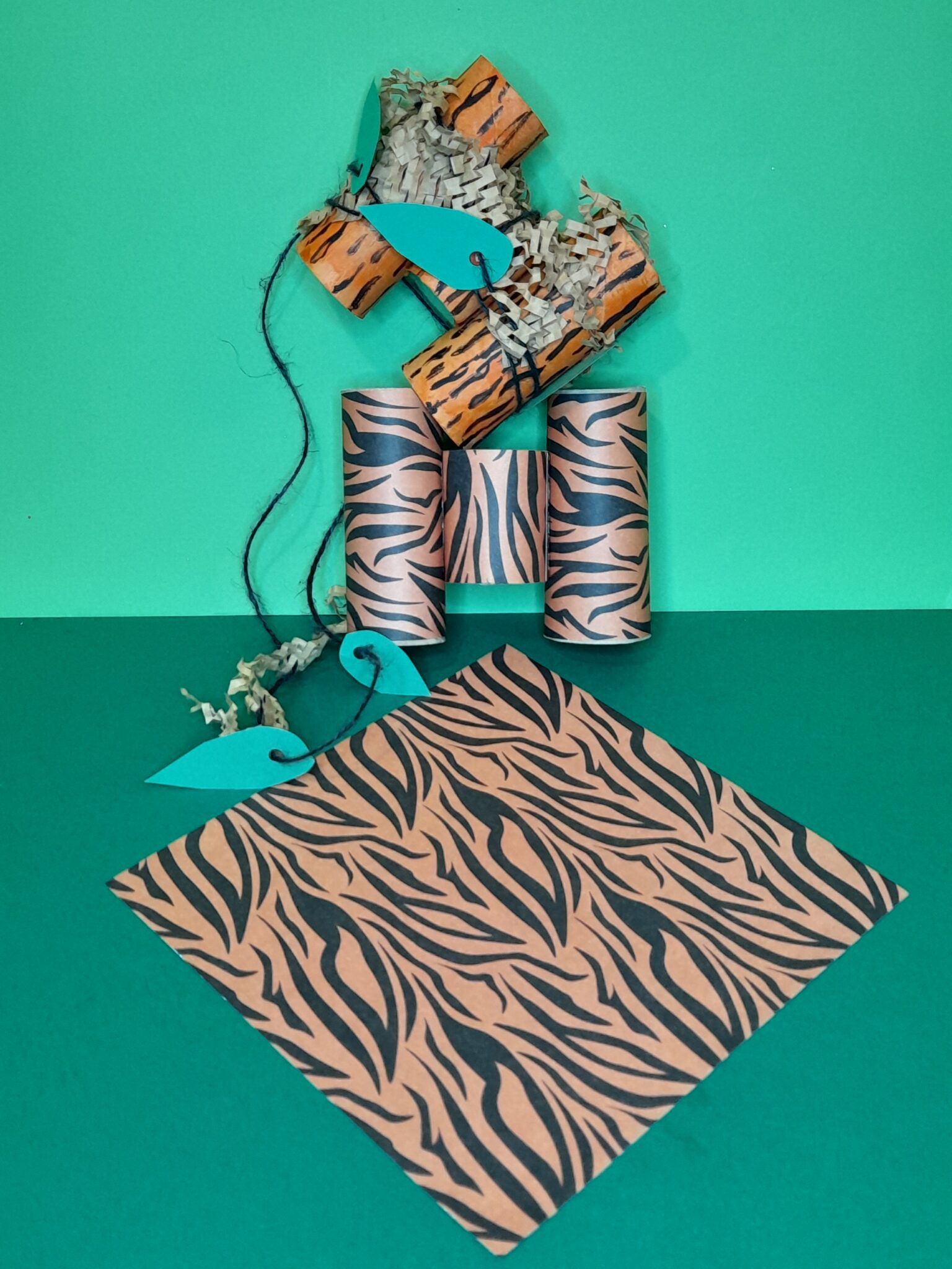 BINOCULAR CRAFT FOR KIDS! | Crazee Kids Art