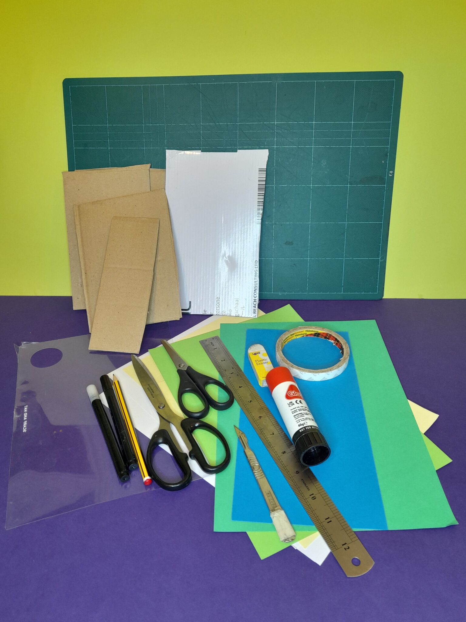 MOBILE PHONE CRAFT FOR KIDS! | Crazee Kids Art